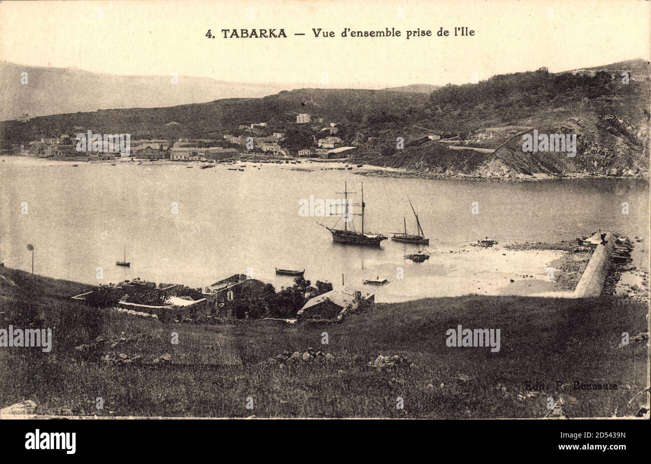 Tabarka Tunesien, Vue d'ensemble prise de l'Ile, Segelschiff ...