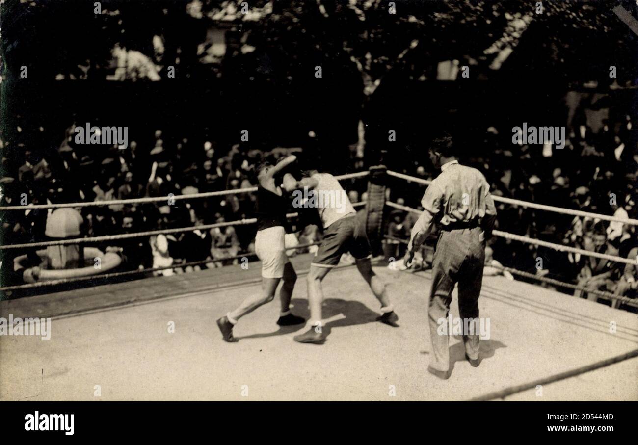 Boxkampf, Pauli Mainz, Zuschauer,Schiedsrichter | usage worldwide Stock ...