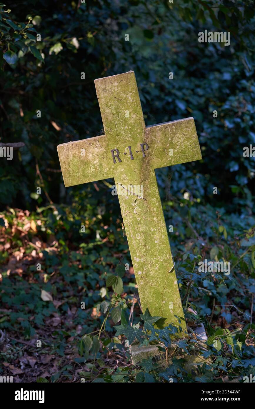 gravestone. Death RIP. symbol of death Stock Photo - Alamy