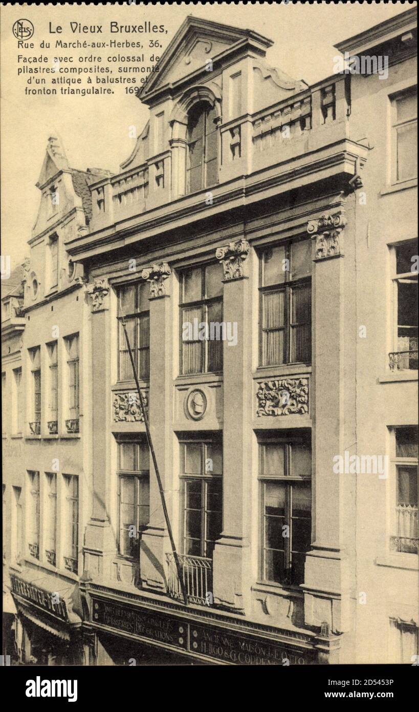 Brüssel, Rue du Marche aux Herbes 36, Facade avec ordre colossal ...