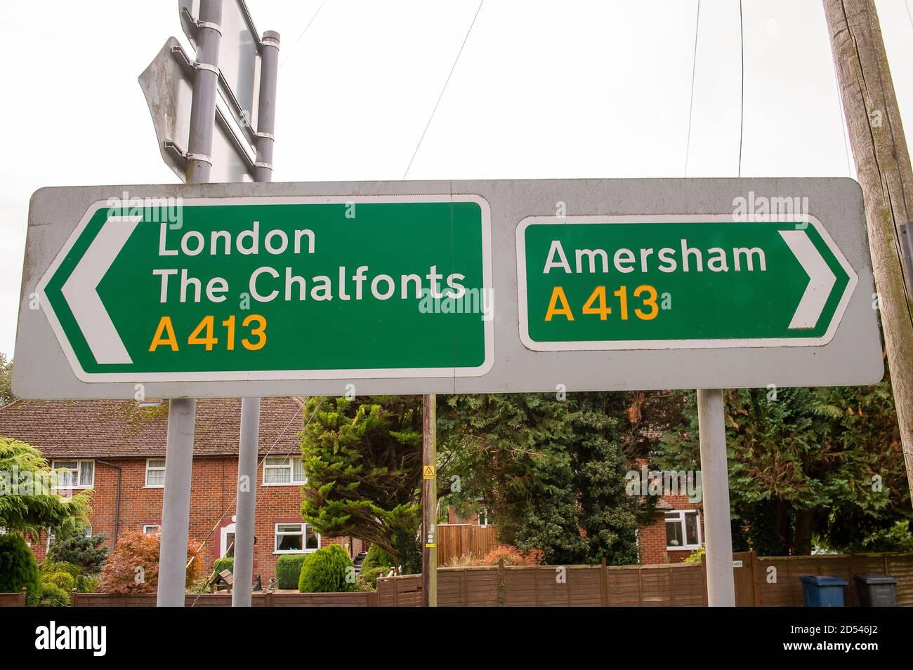 Chalfont St Giles, Buckinghamshire, UK. 12th October, 2020. An A413 ...