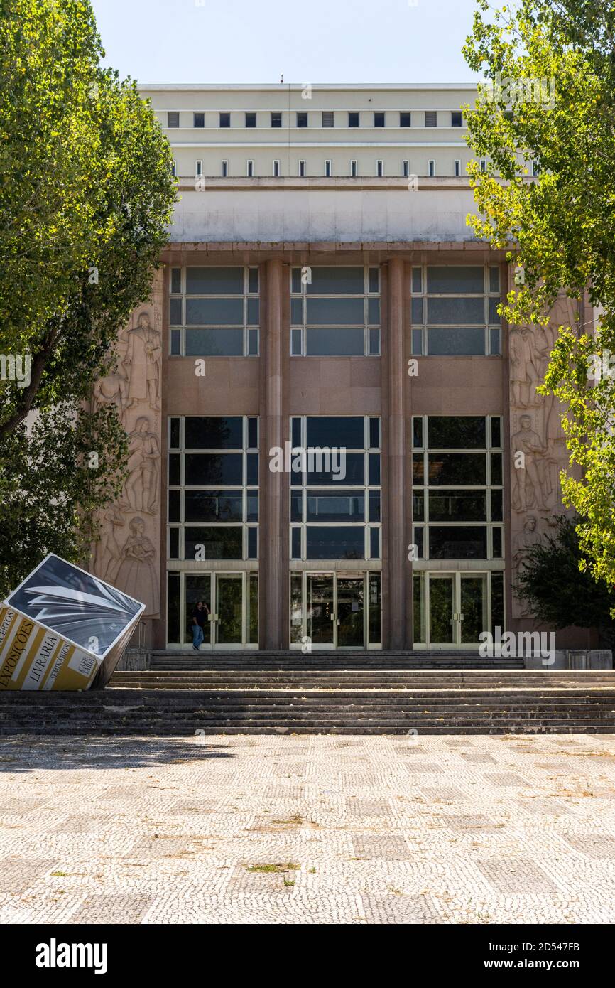Biblioteca nacional de portugal hi-res stock photography and images - Alamy