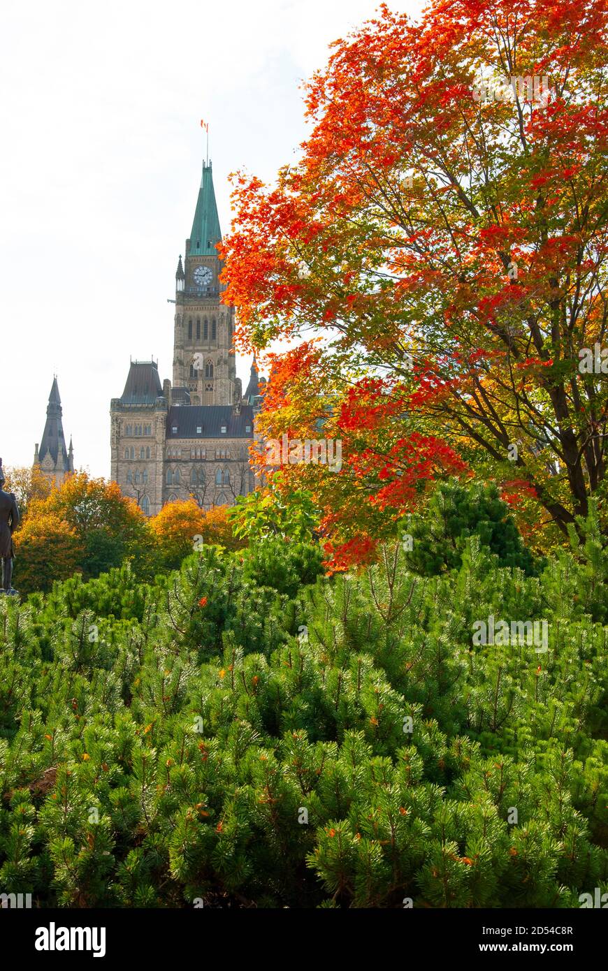 Parliament Building, Peace Tower and Fall Colours, Ottawa, Ontario ...