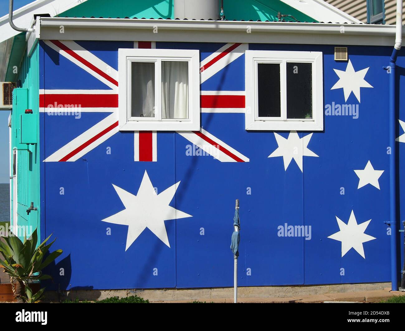 Aussie flag beach shack, Milang, South Australia Stock Photo - Alamy