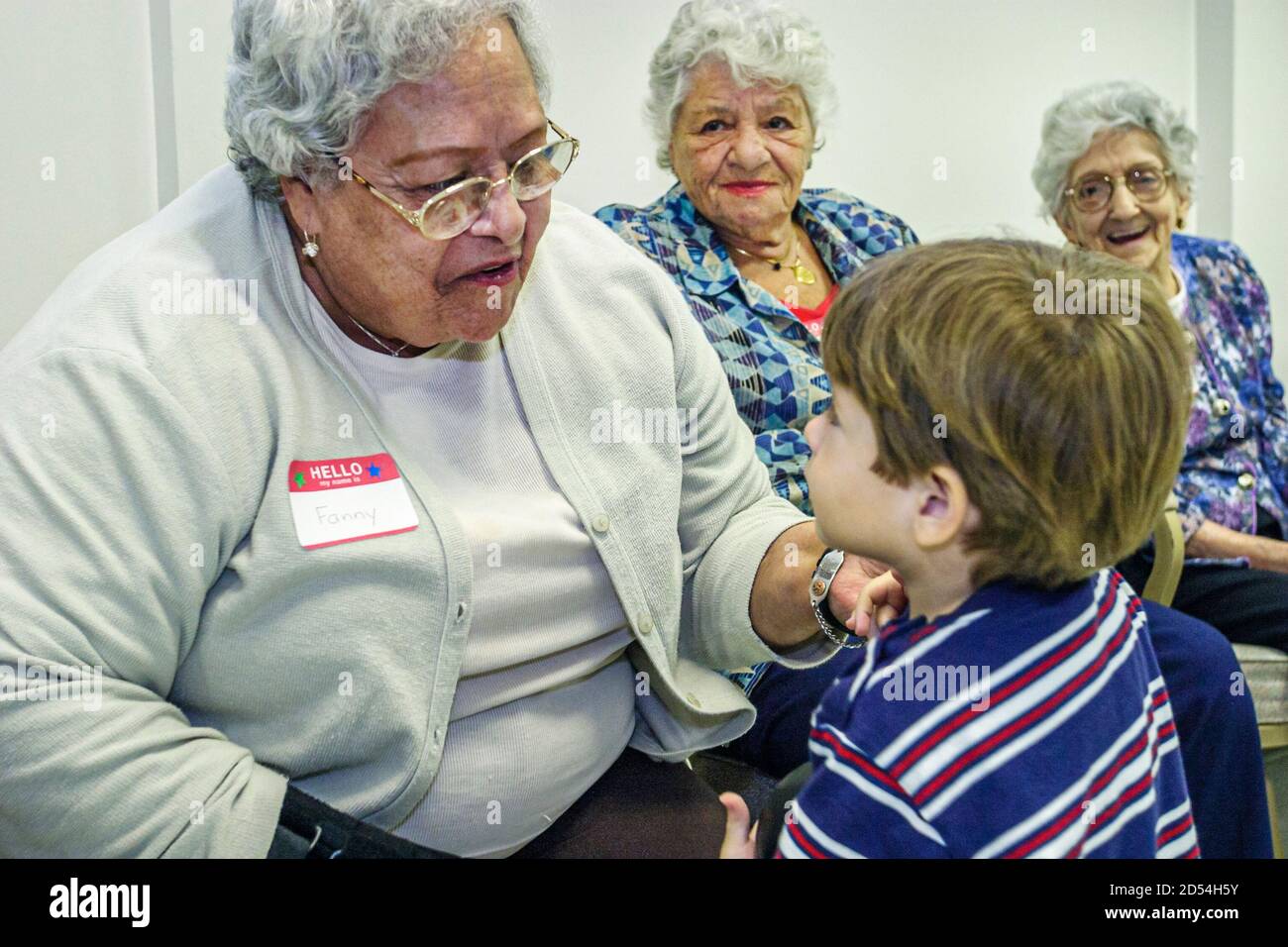 Child meets sea hi-res stock photography and images - Alamy