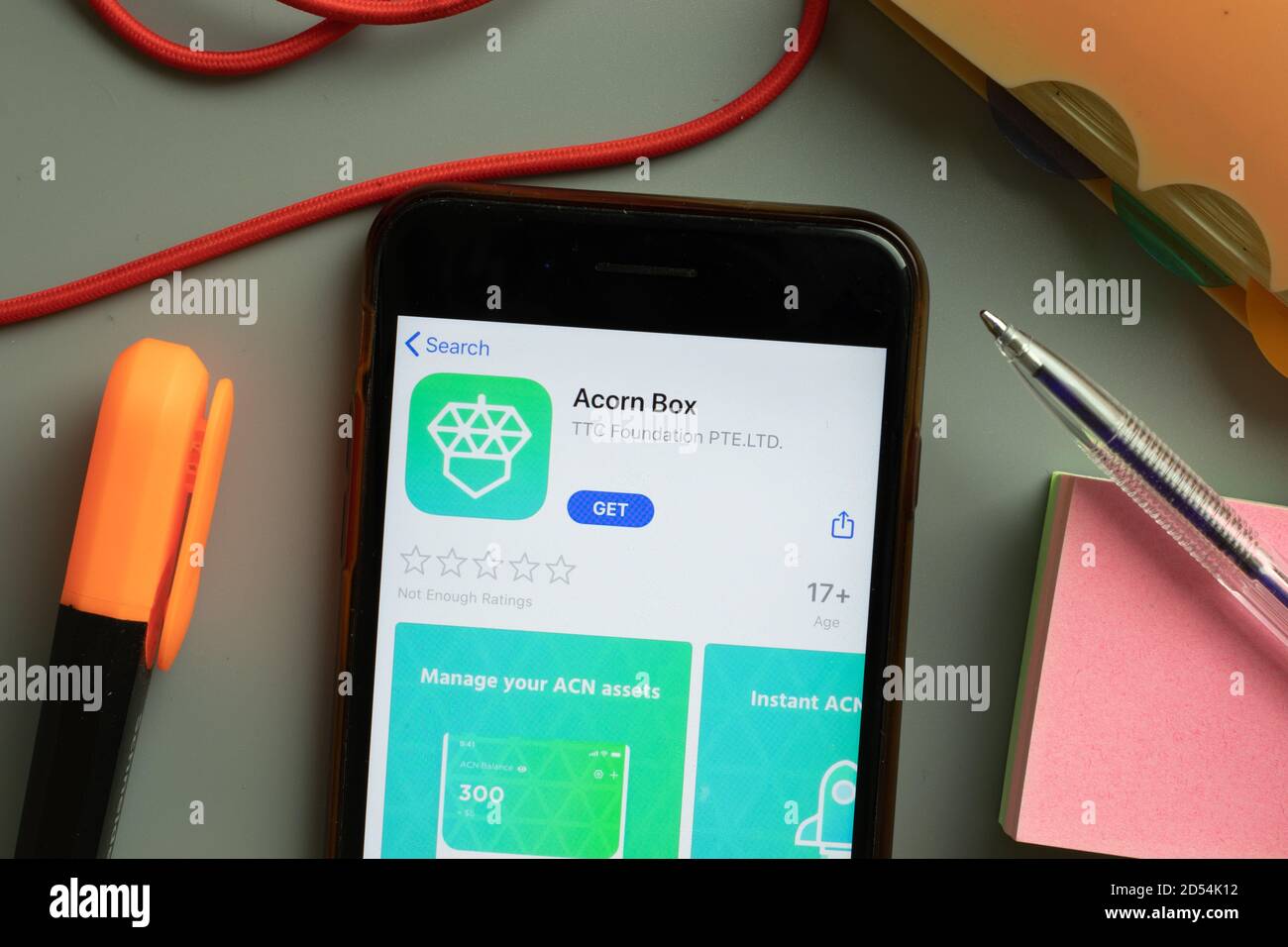 Acorn box app hi-res stock photography and images - Alamy