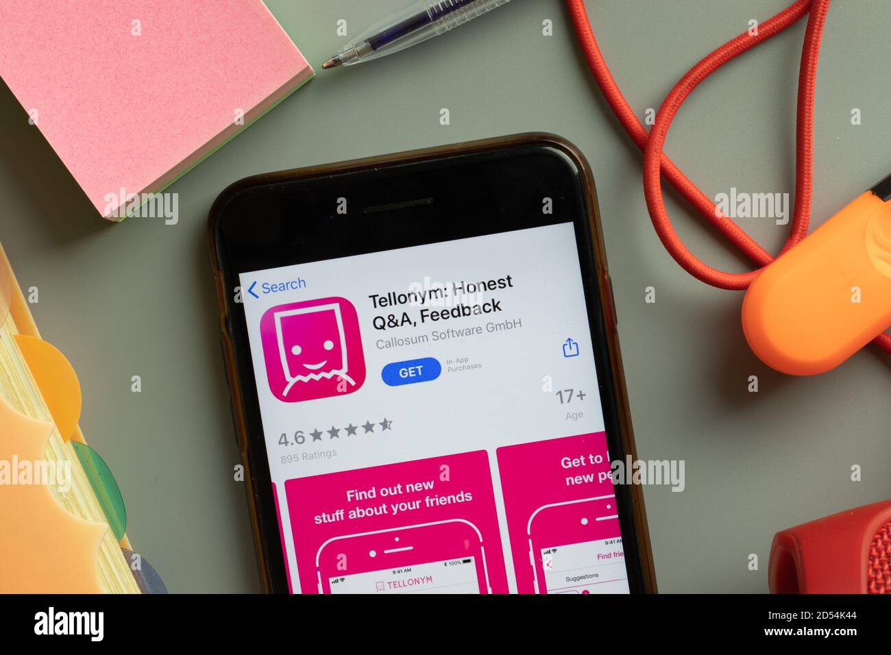 Tellonym app hi-res stock photography and images - Alamy