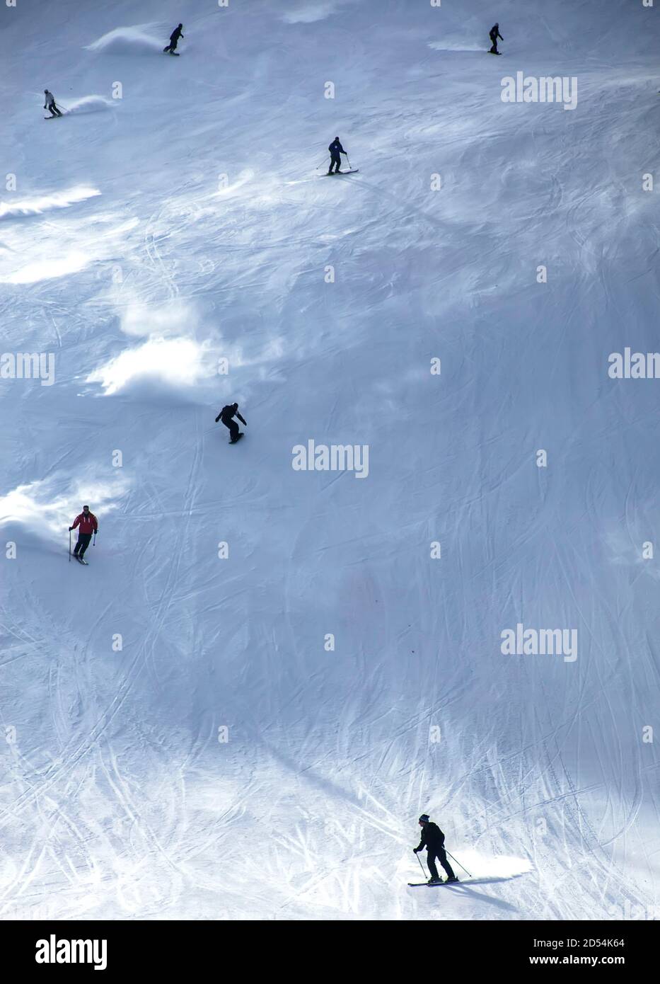 Skiers and nature hi-res stock photography and images - Alamy