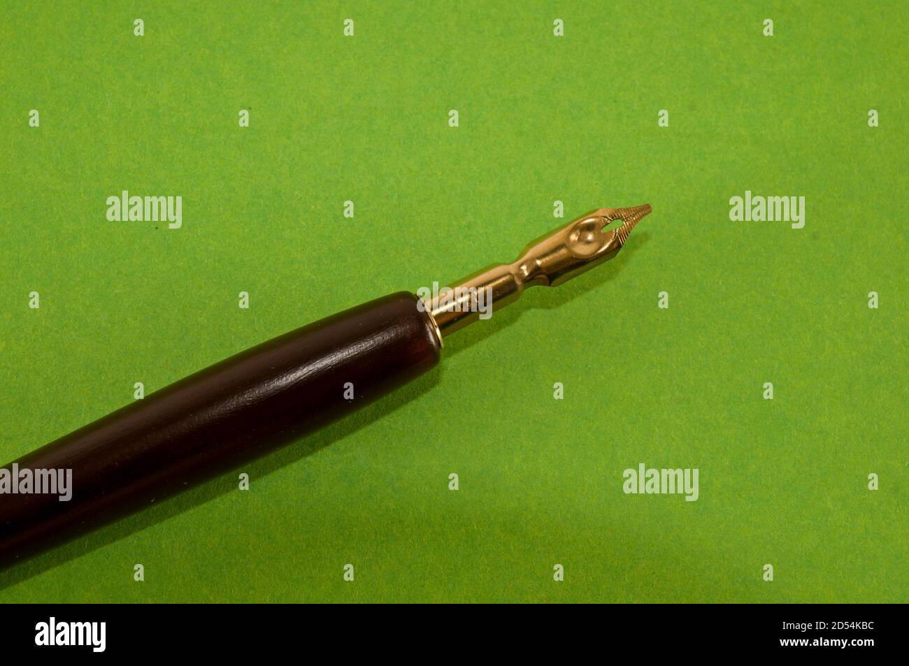 Antique ink pen background Stock Photo - Alamy