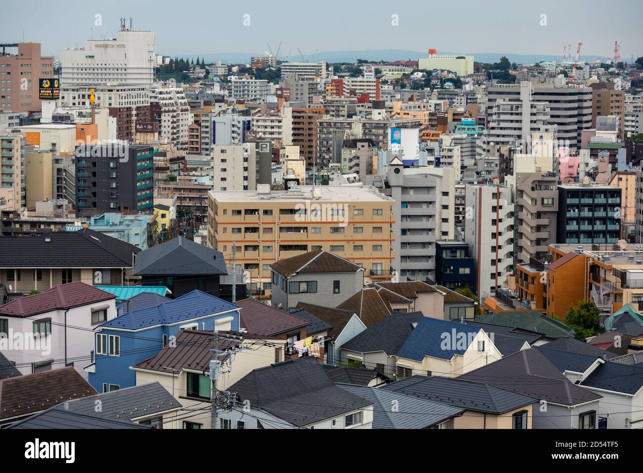 Typical japanese houses hi-res stock photography and images - Alamy