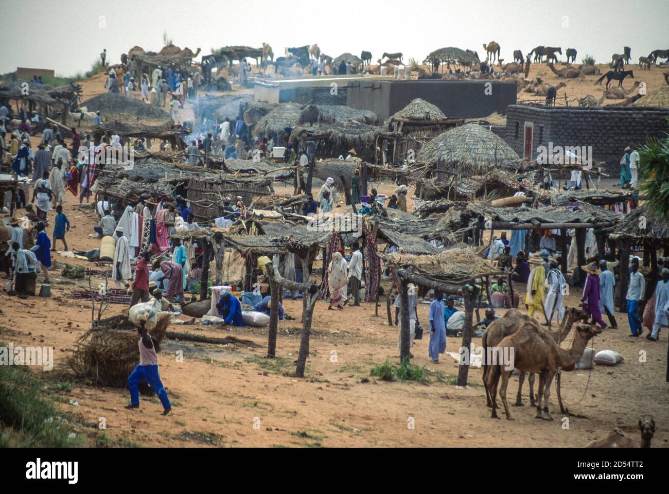 Market Day in Guidiguir, Niger, near Goure. September 1996 Stock Photo ...