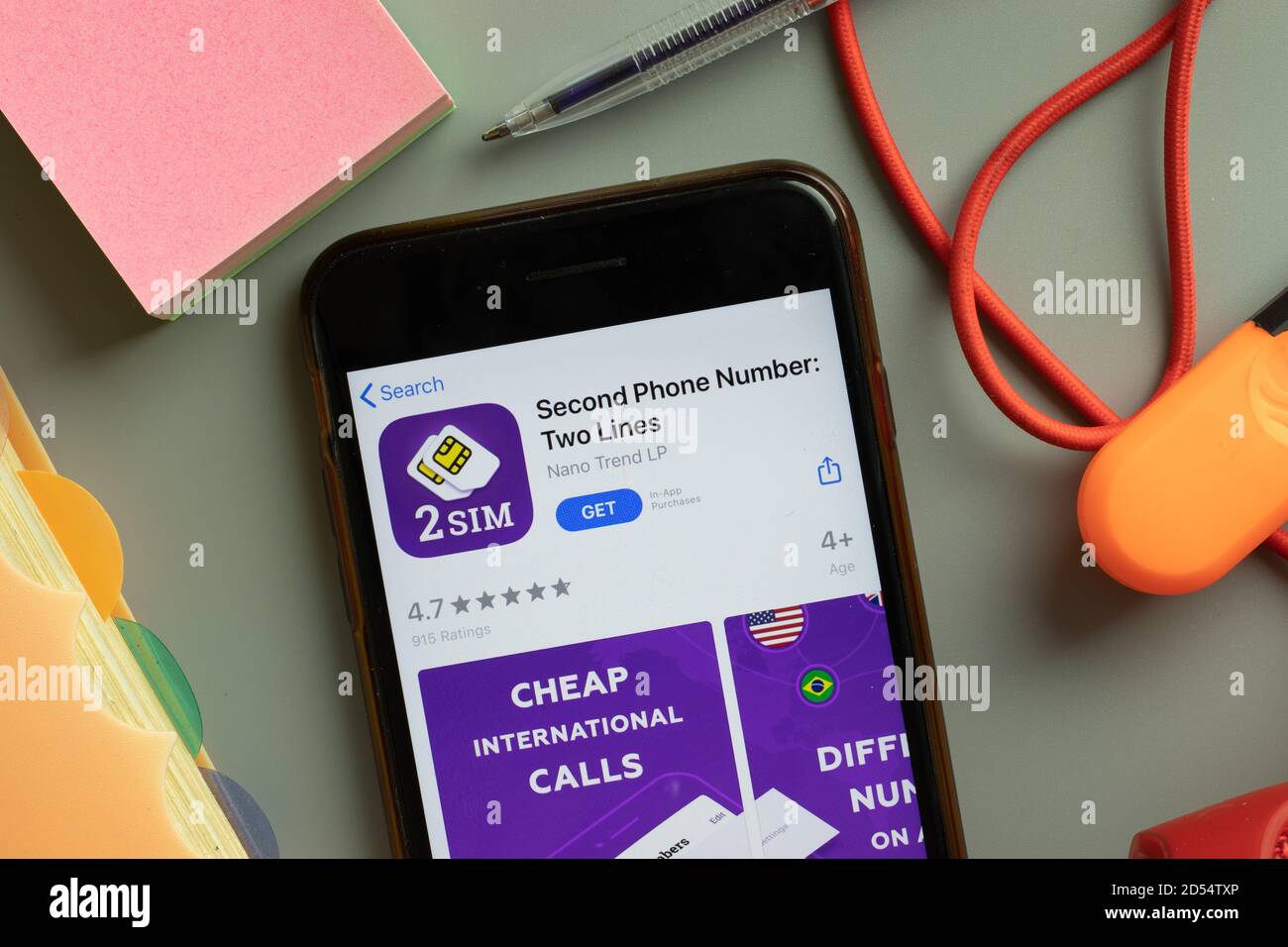 Logo lines hi-res stock photography and images - Alamy