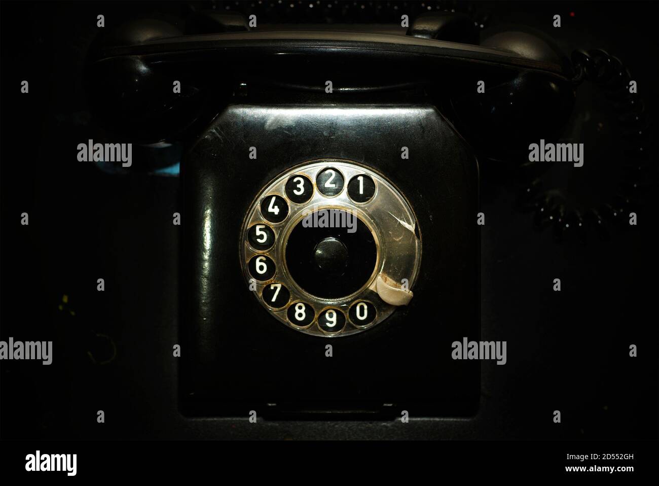 Vintage dial telephone hi-res stock photography and images - Alamy