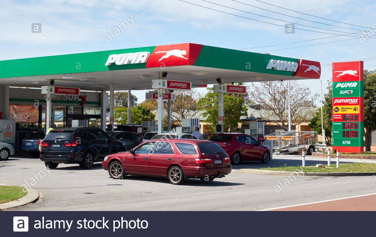 Queue Gas Station High Resolution Stock Photography and Images - Alamy