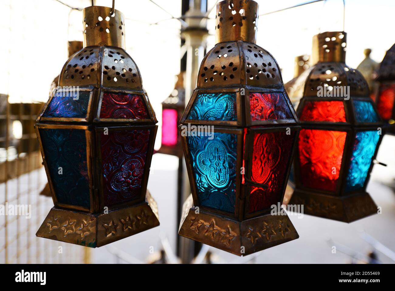 Oman traditional crafts hi-res stock photography and images - Alamy