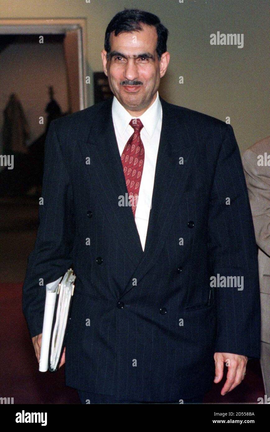 Assignments delegation hi-res stock photography and images - Alamy