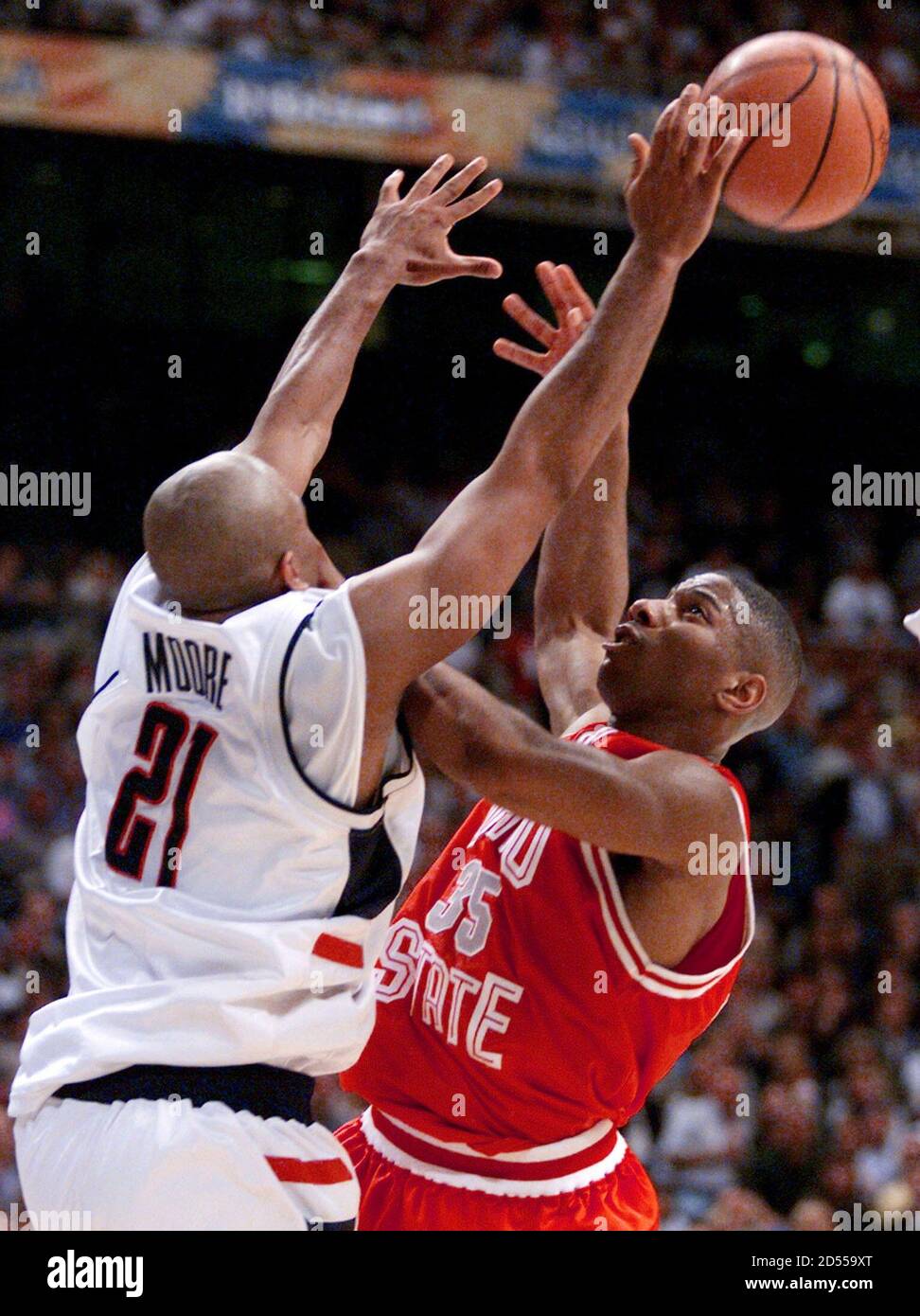 Final four uconn blocks hi-res stock photography and images - Alamy