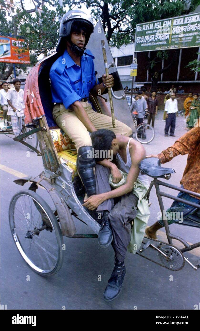 Fainted man hi-res stock photography and images - Alamy