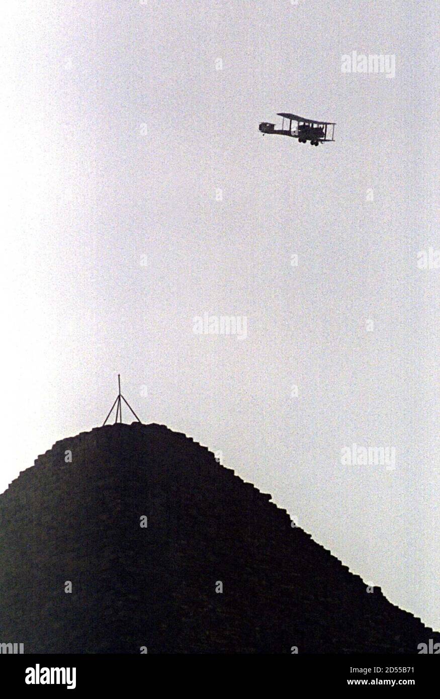 Plane pyramid hi-res stock photography and images - Alamy