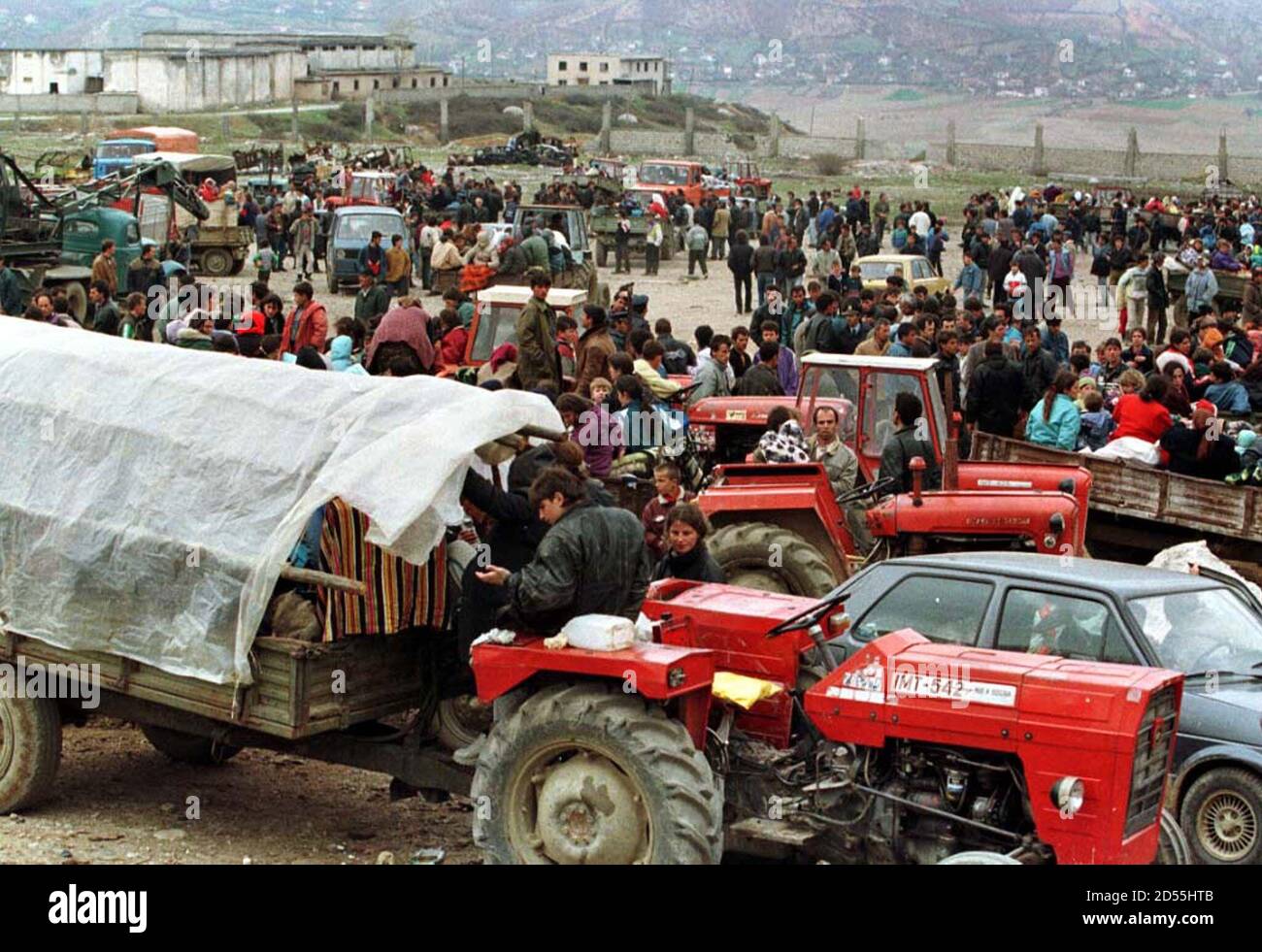 Refugees from kosovo in albania hi-res stock photography and images - Alamy