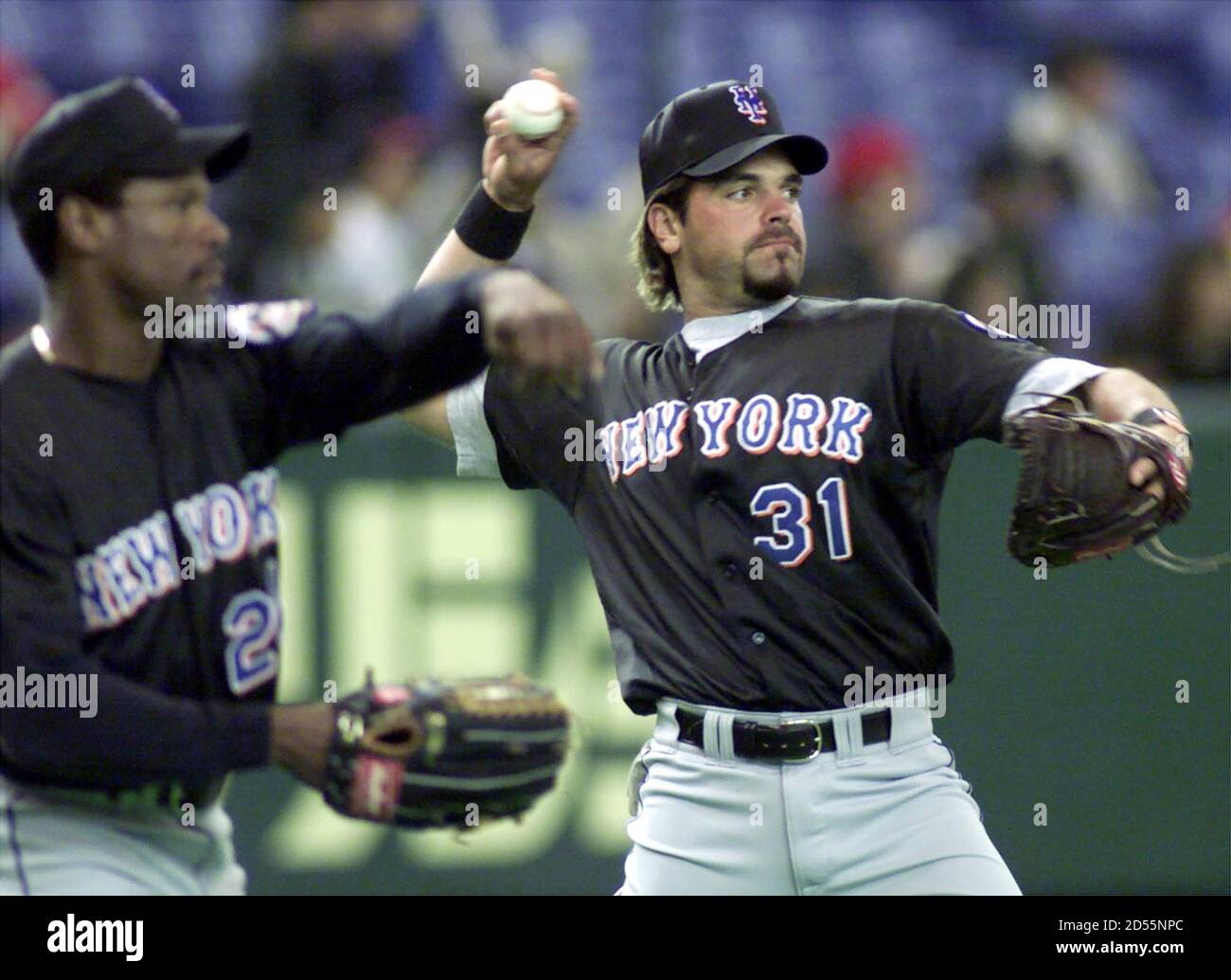 Rickey henderson 2000 hi-res stock photography and images - Alamy