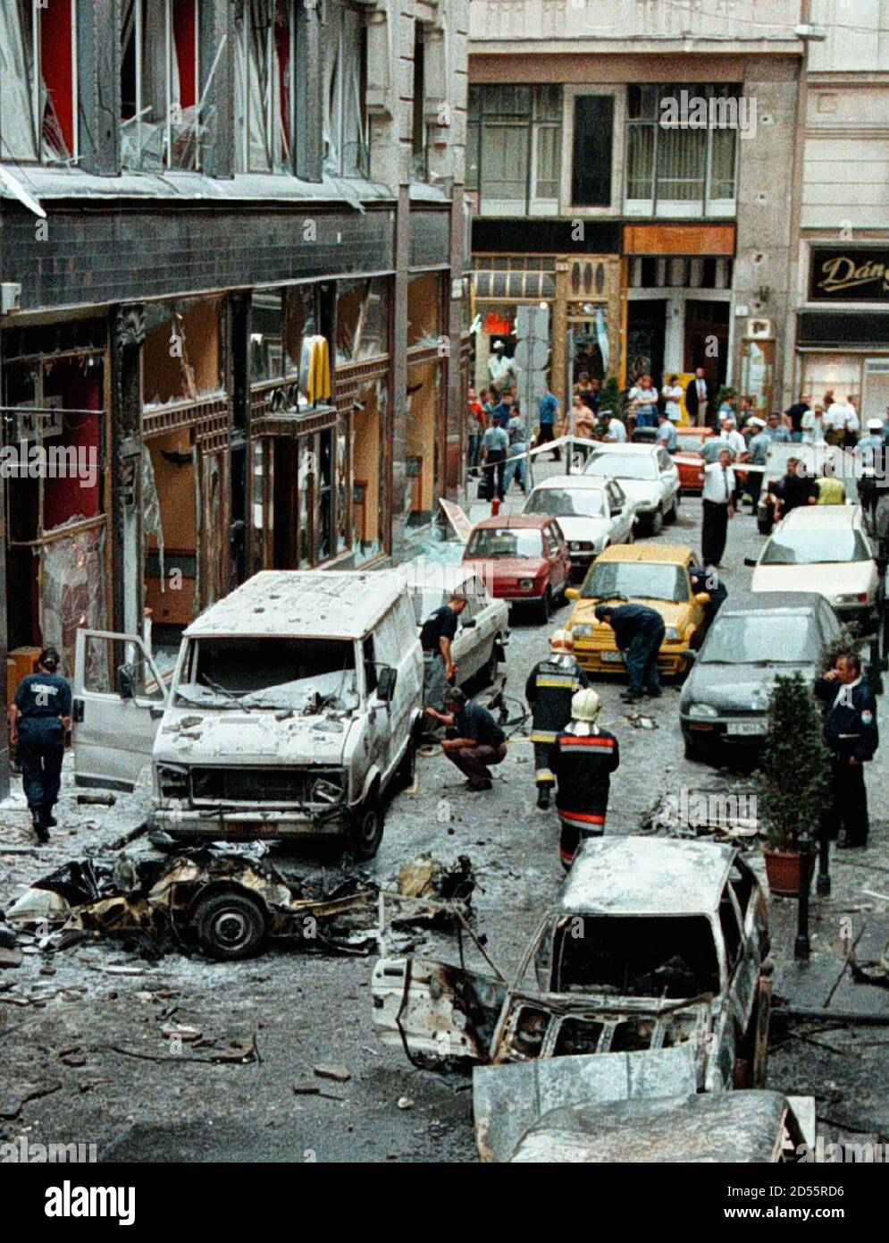 Budapest police car hi-res stock photography and images - Alamy