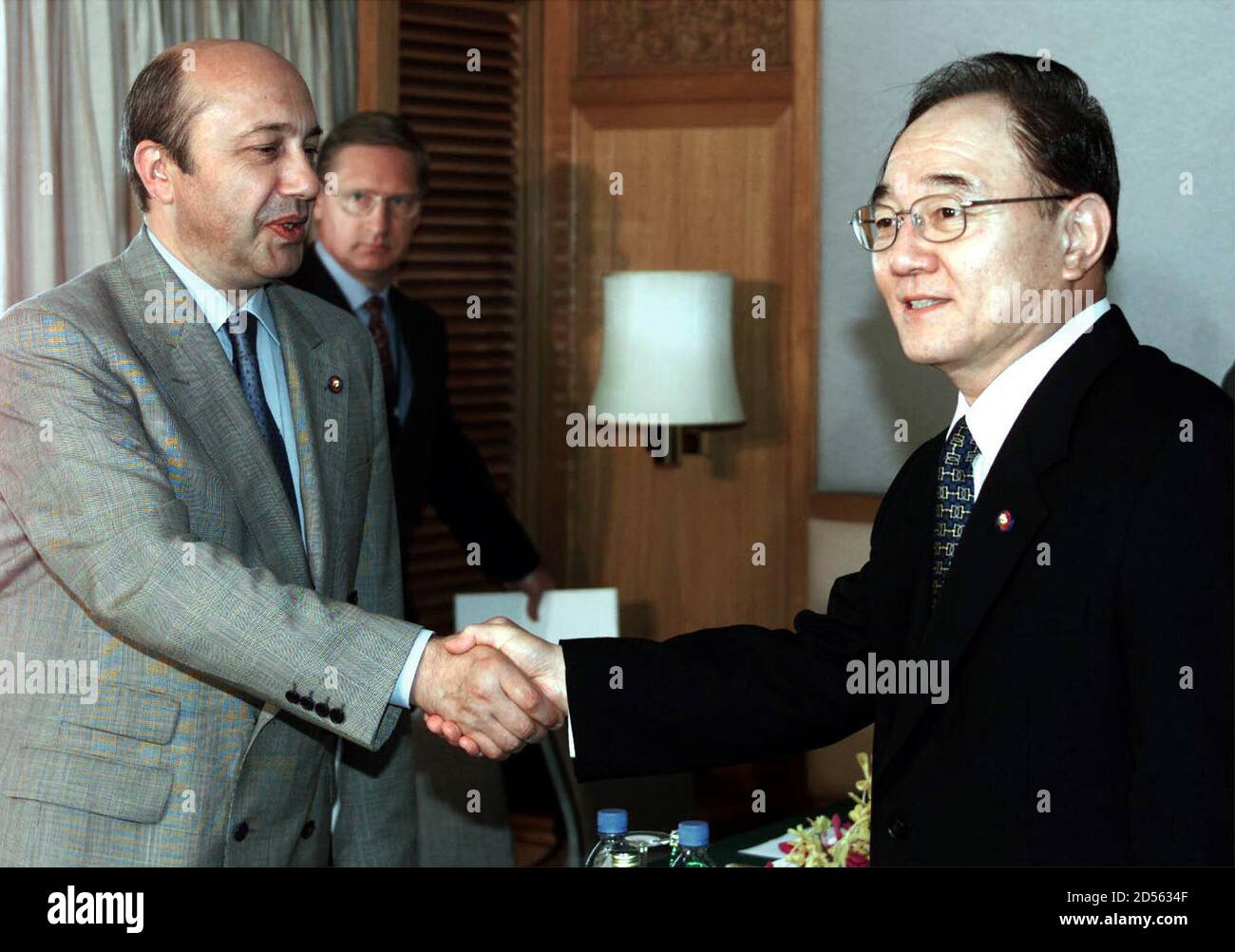 Russian foreign minister igor ivanov hi-res stock photography and ...