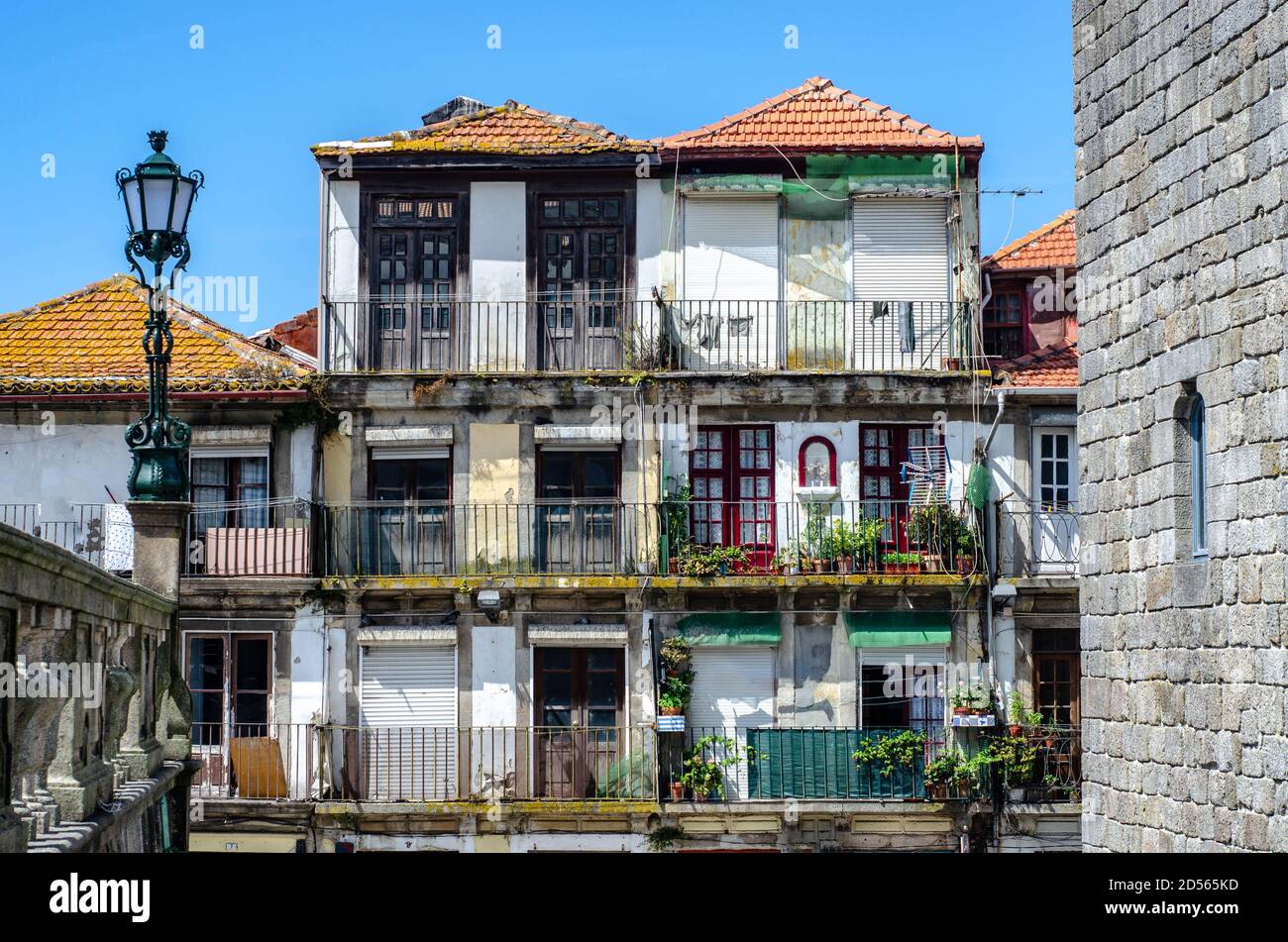 Clean ancient buildings hi-res stock photography and images - Alamy