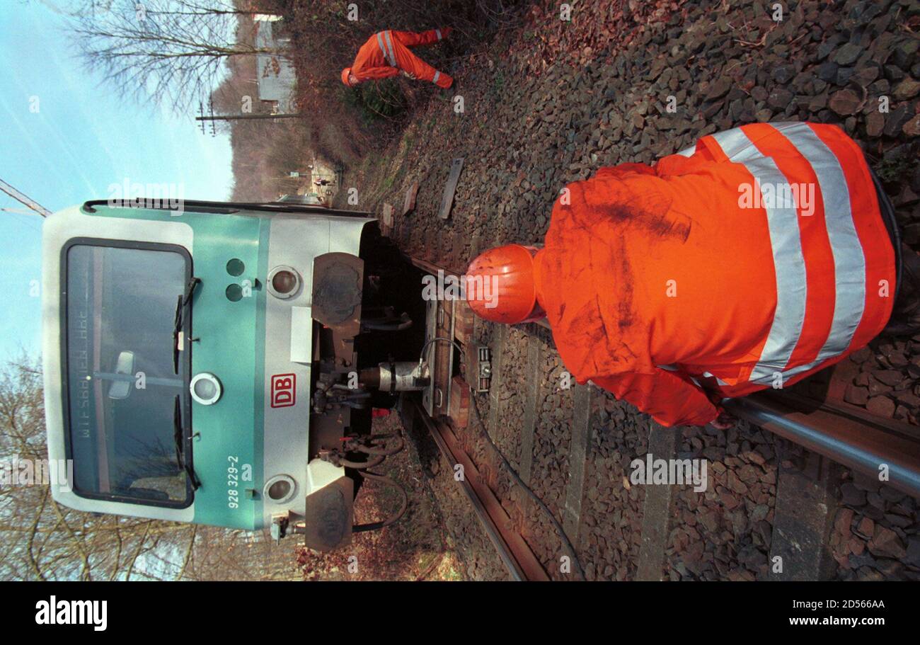 Railworkers High Resolution Stock Photography and Images - Alamy
