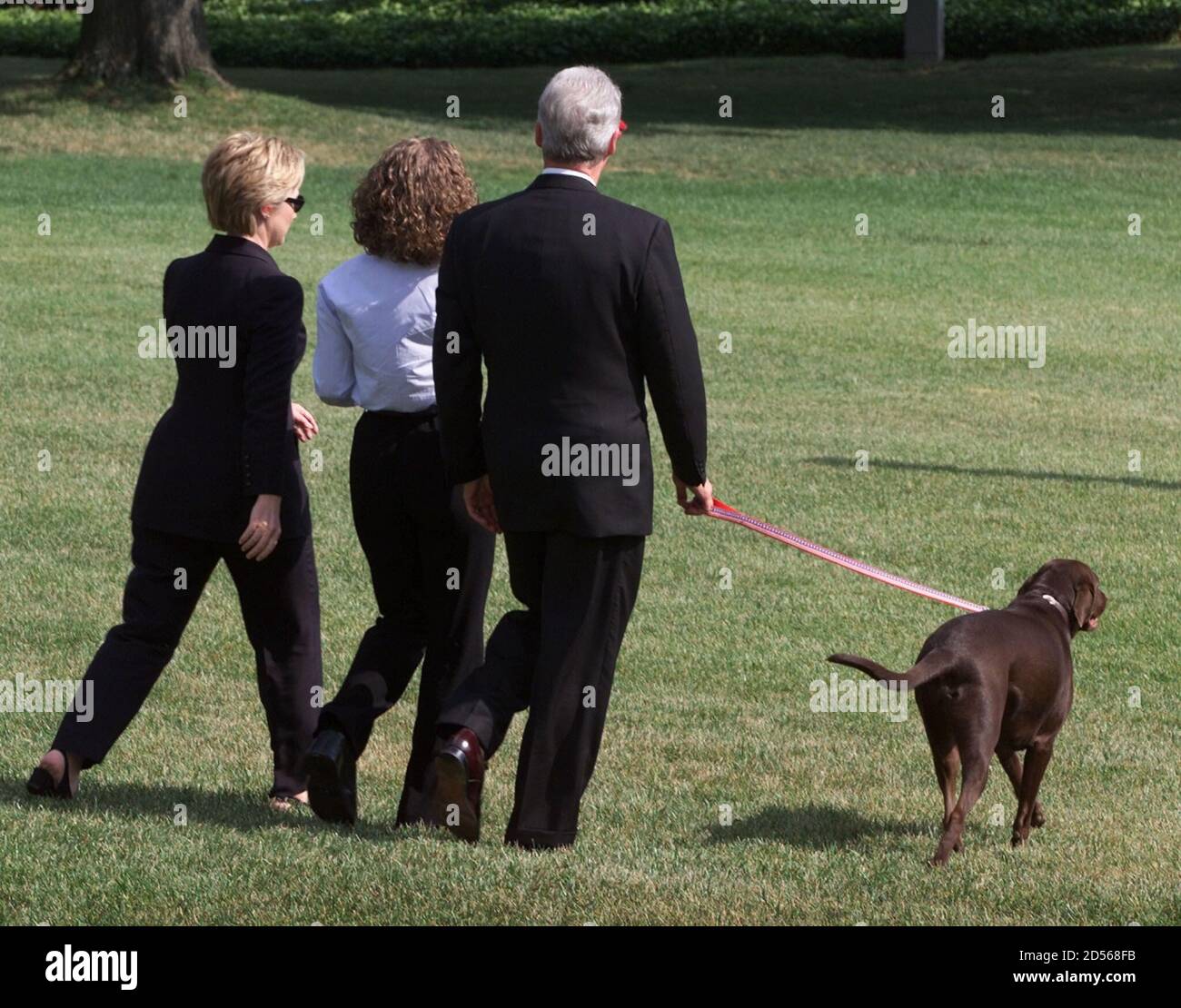 Bill clinton first dog hi-res stock photography and images - Alamy