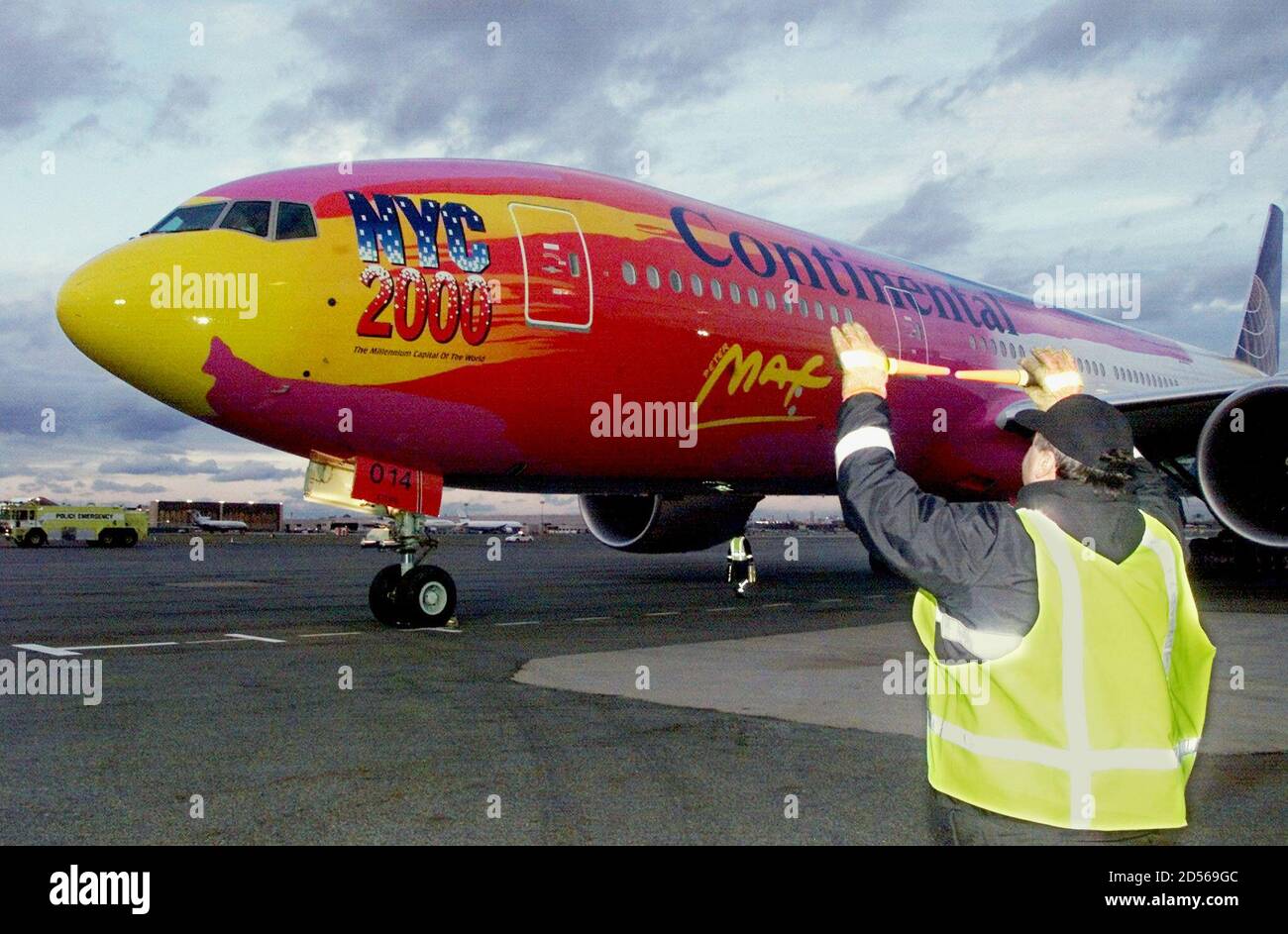 Boeing max cockpit hi-res stock photography and images - Alamy