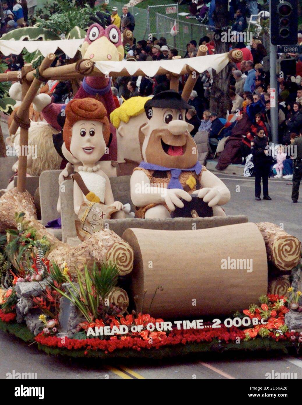 Flintstones cartoon dino hi-res stock photography and images - Alamy