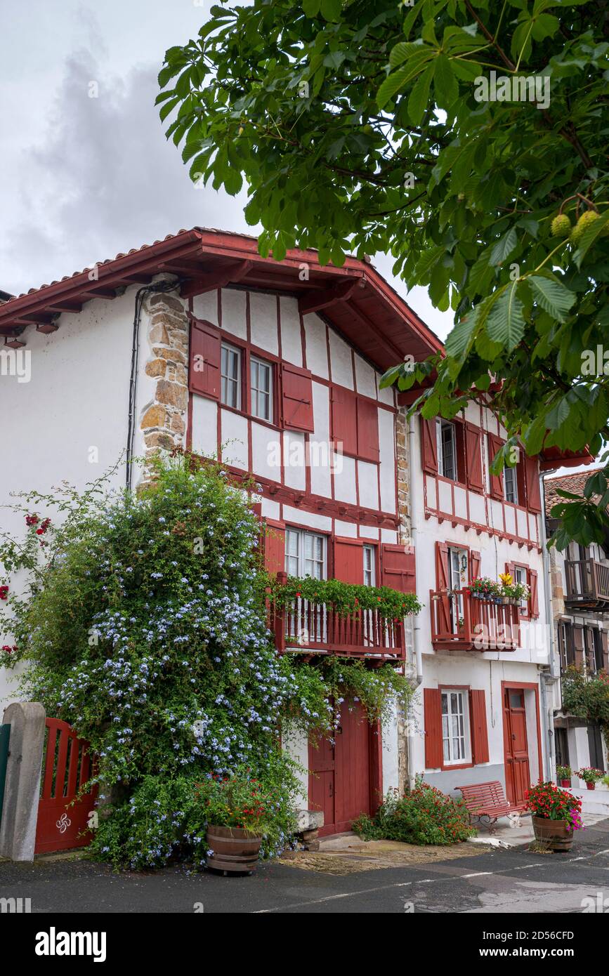 Country french architecture hi-res stock photography and images - Alamy
