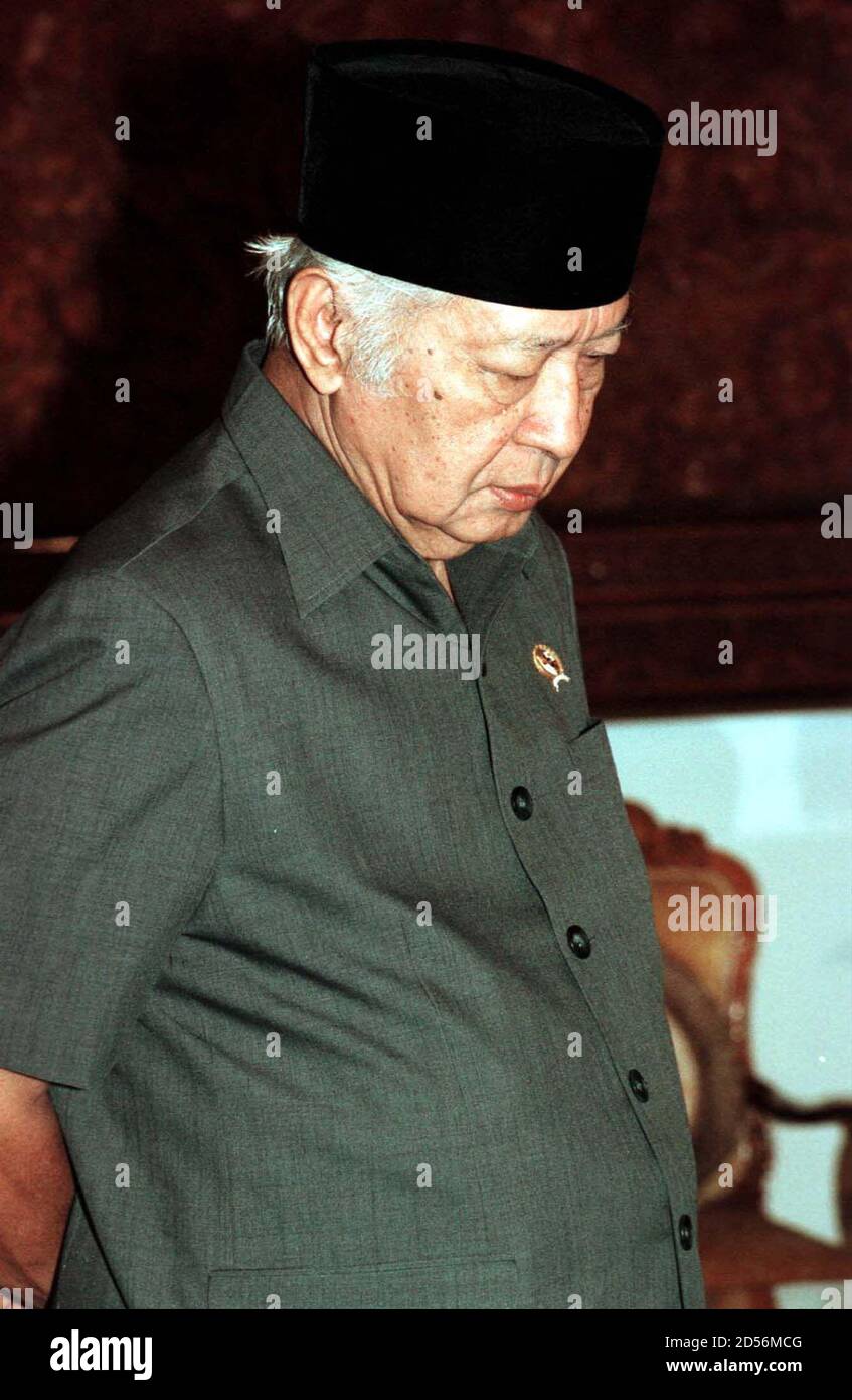 Suharto 1998 hi-res stock photography and images - Alamy