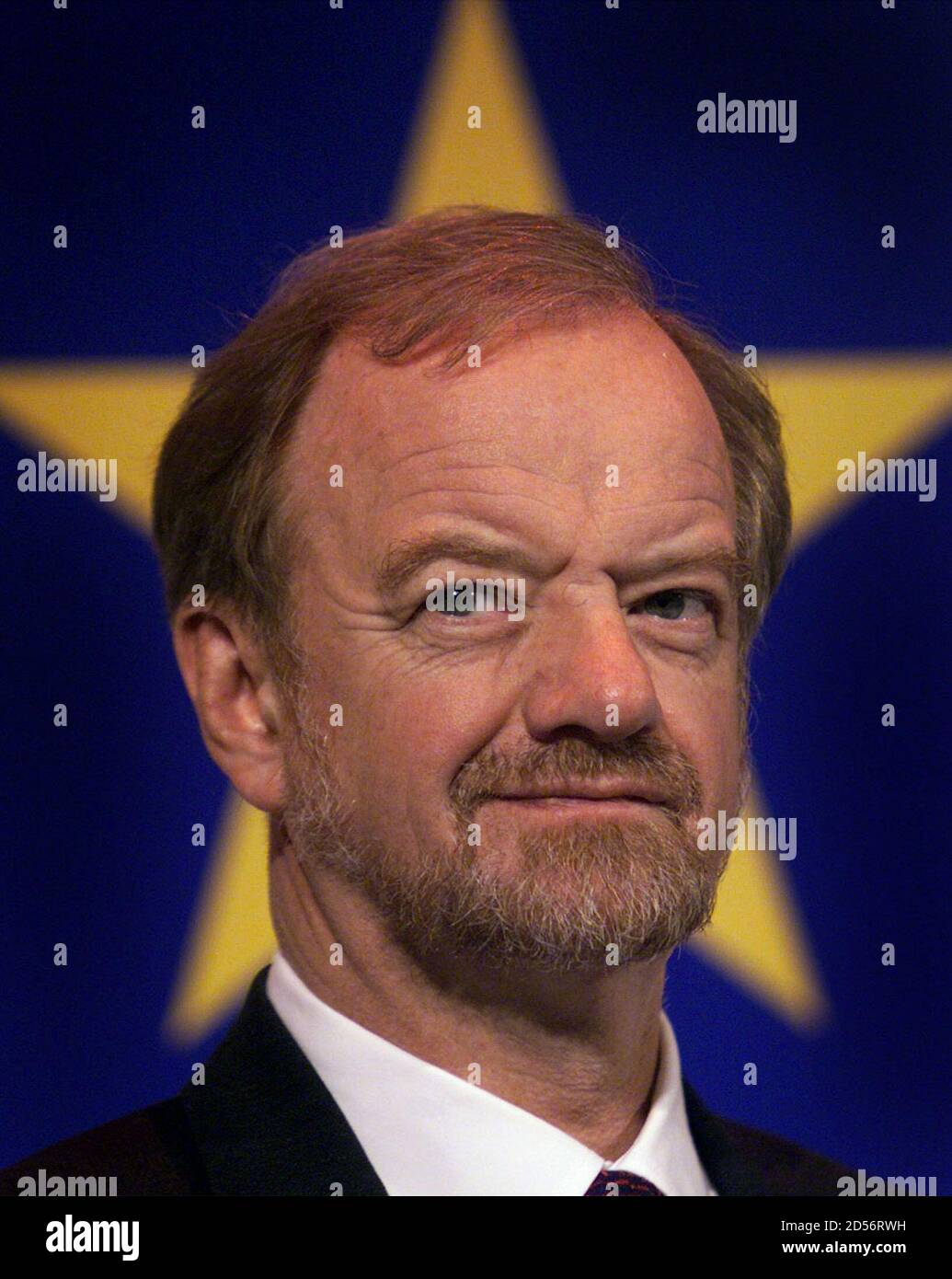 Foreign secretary robin cook addresses labour party conference hi-res ...