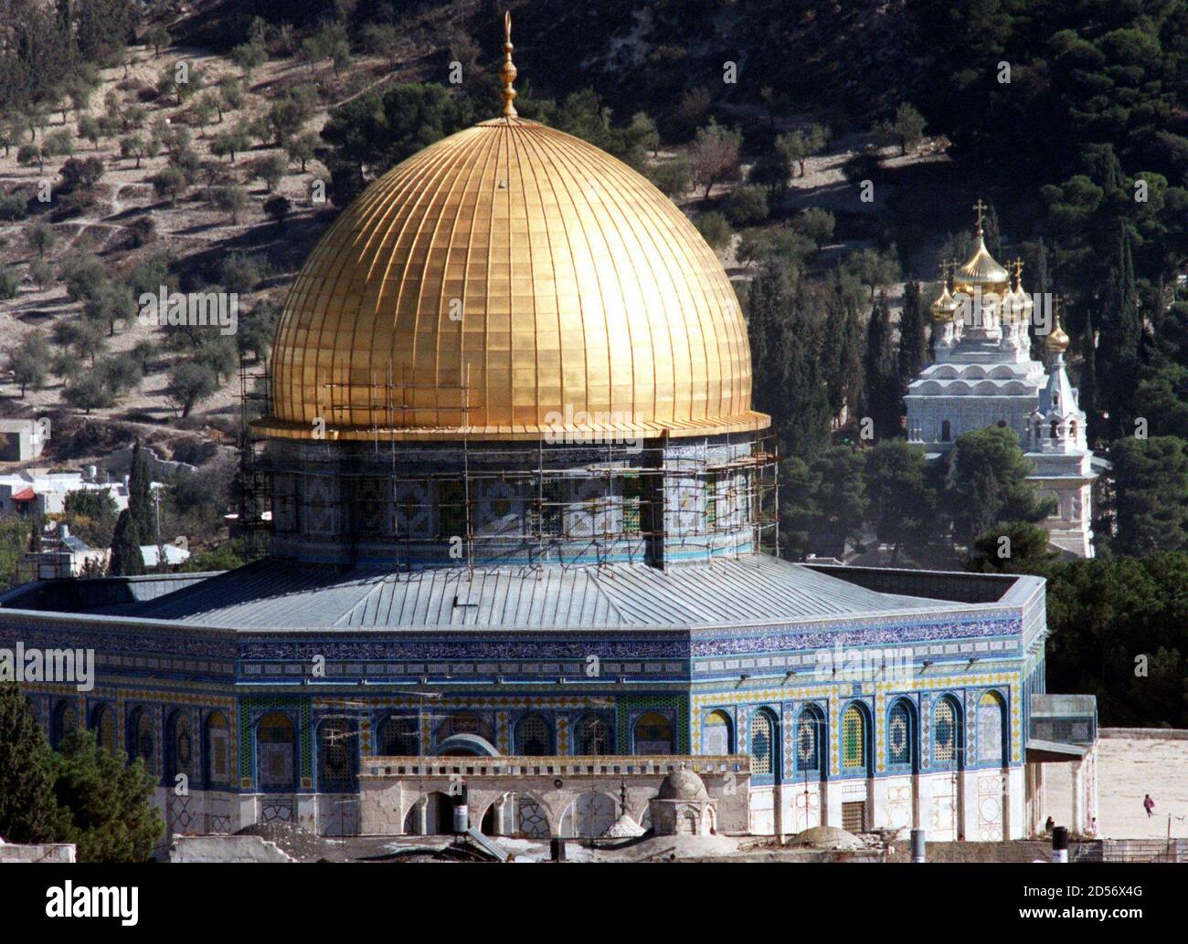 Onion shaped church domes hi-res stock photography and images - Alamy