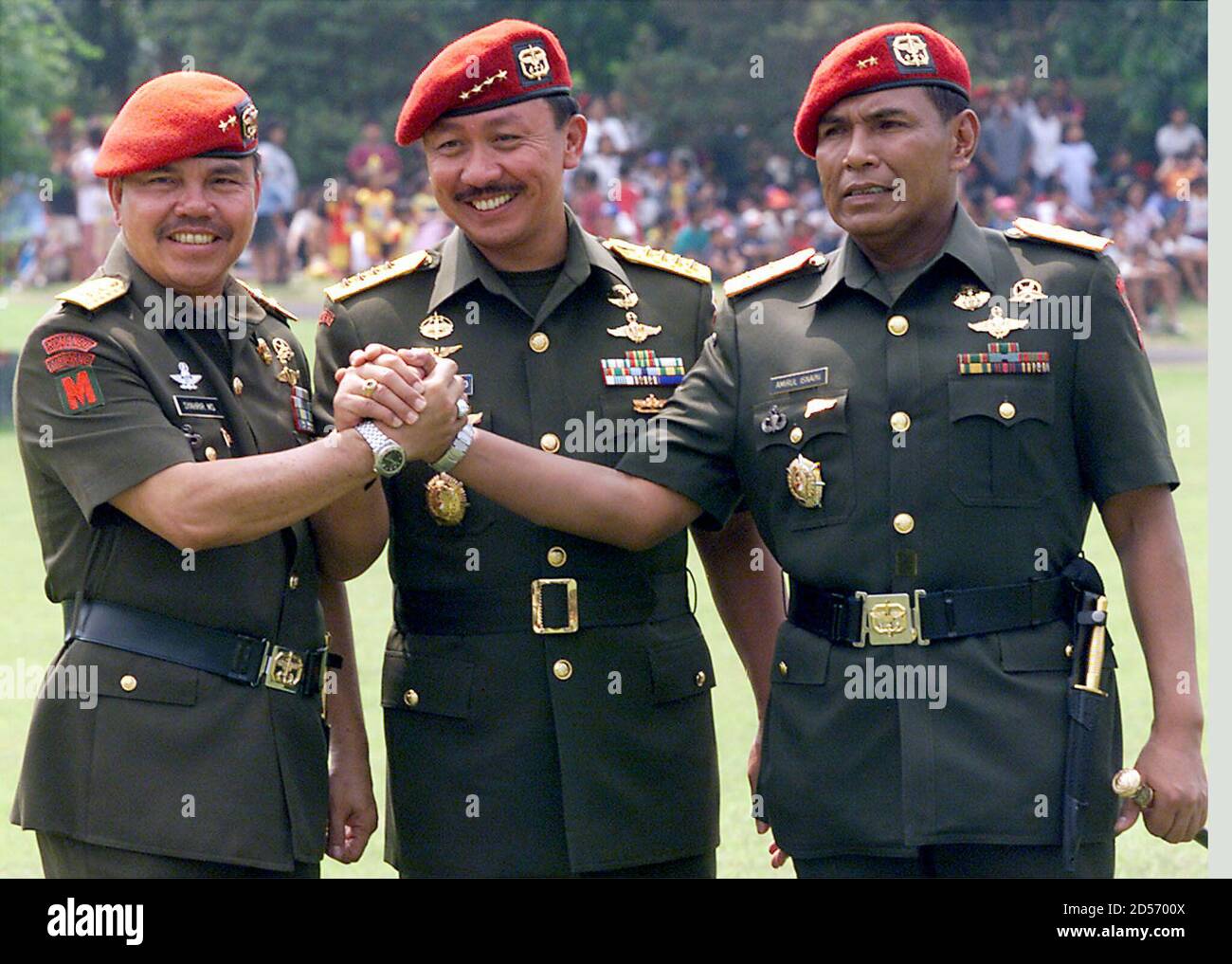 The outgoing commander of 4 hi-res stock photography and images - Alamy