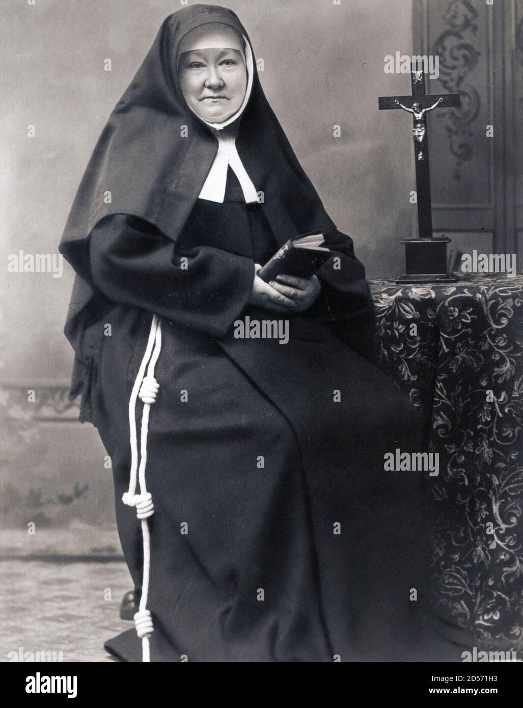 German Nun High Resolution Stock Photography and Images - Alamy