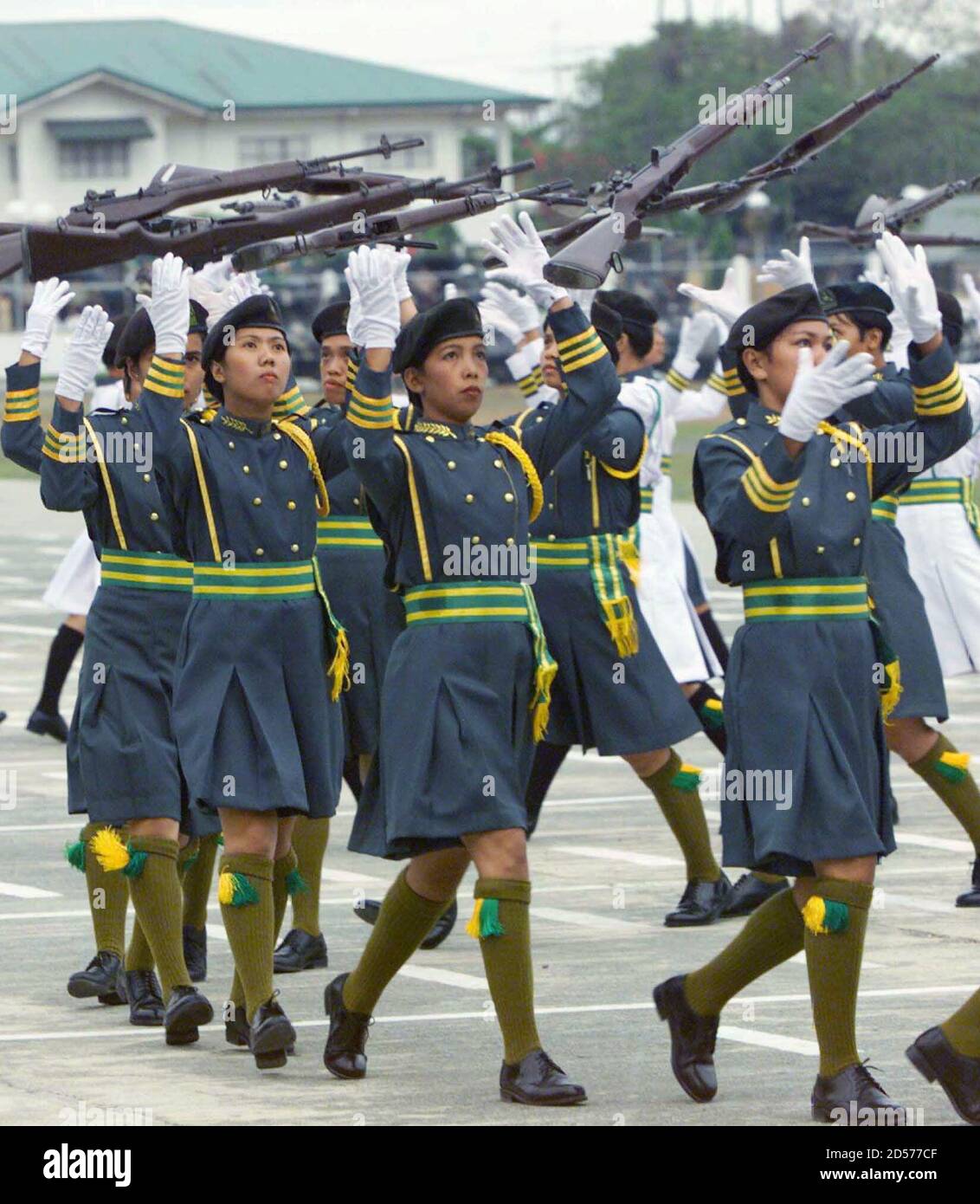 Philippine women hi-res stock photography and images - Alamy