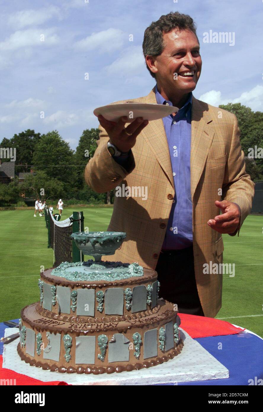 200th birthday cake hi-res stock photography and images - Alamy