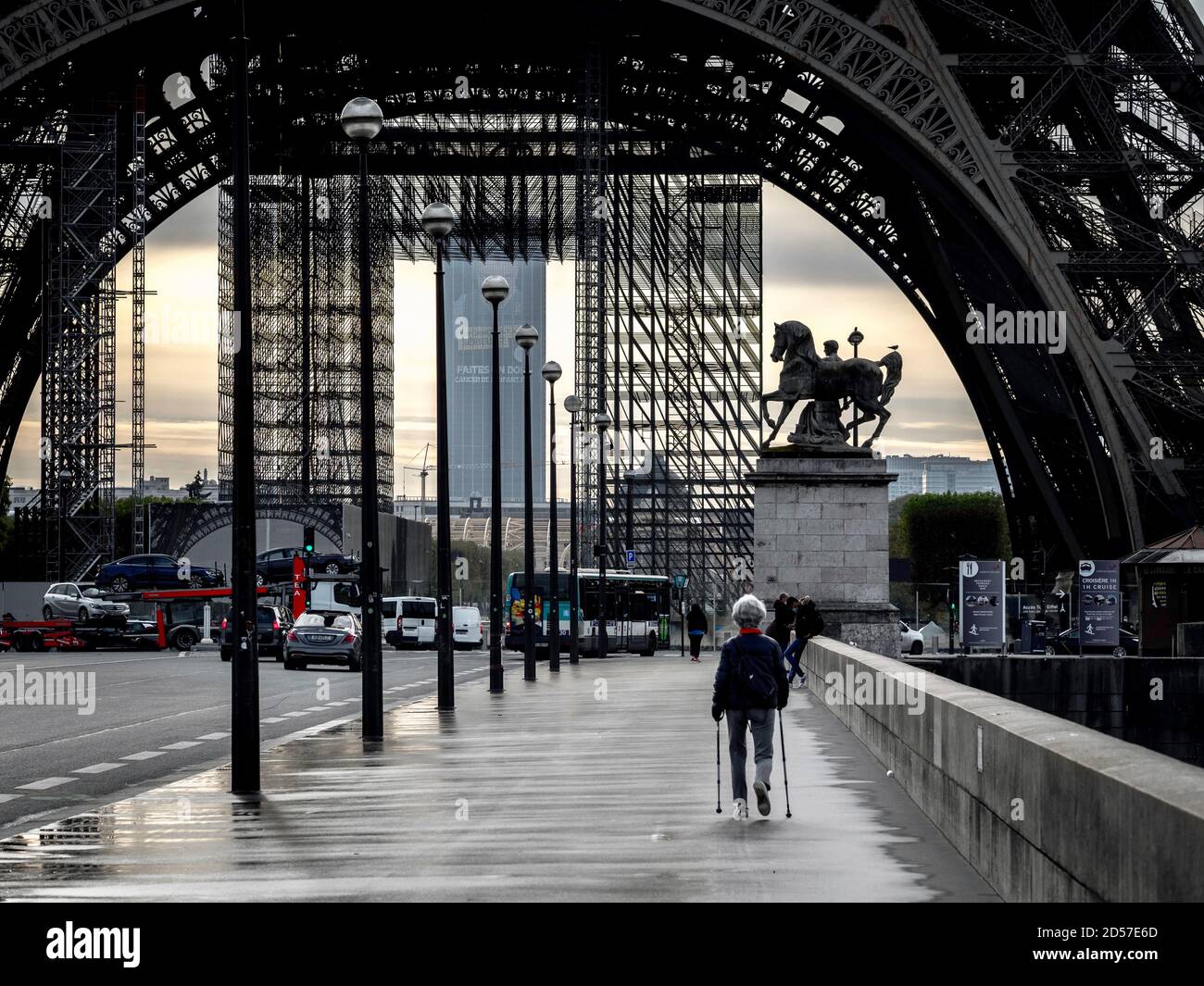 Eiffel tower architecture hi-res stock photography and images - Alamy