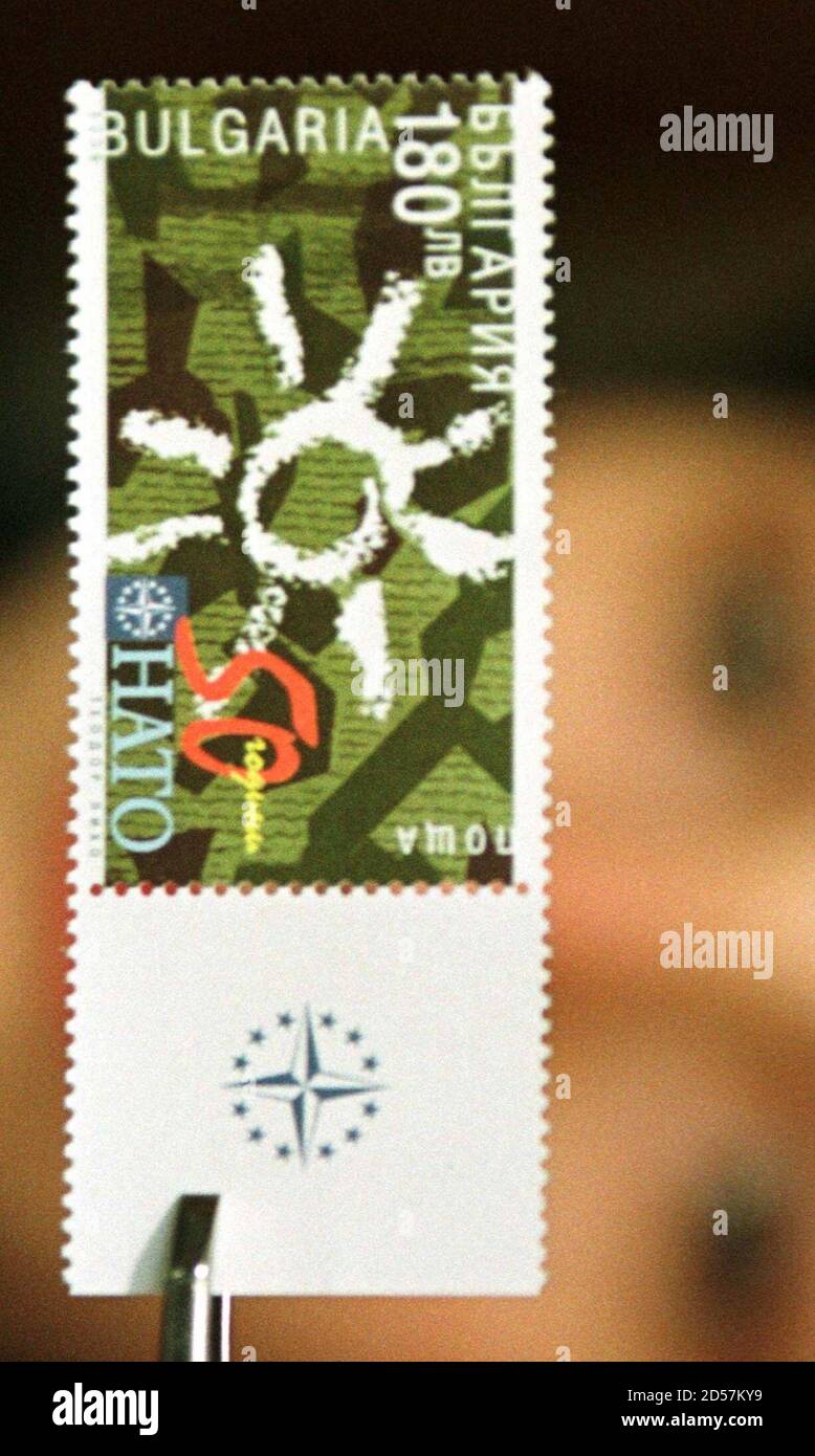 New postage stamp hi-res stock photography and images - Alamy