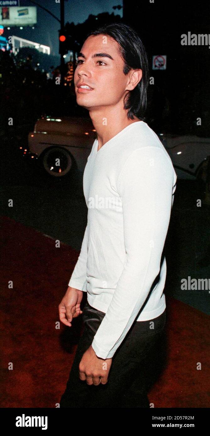 Actor model hi-res stock photography and images - Alamy