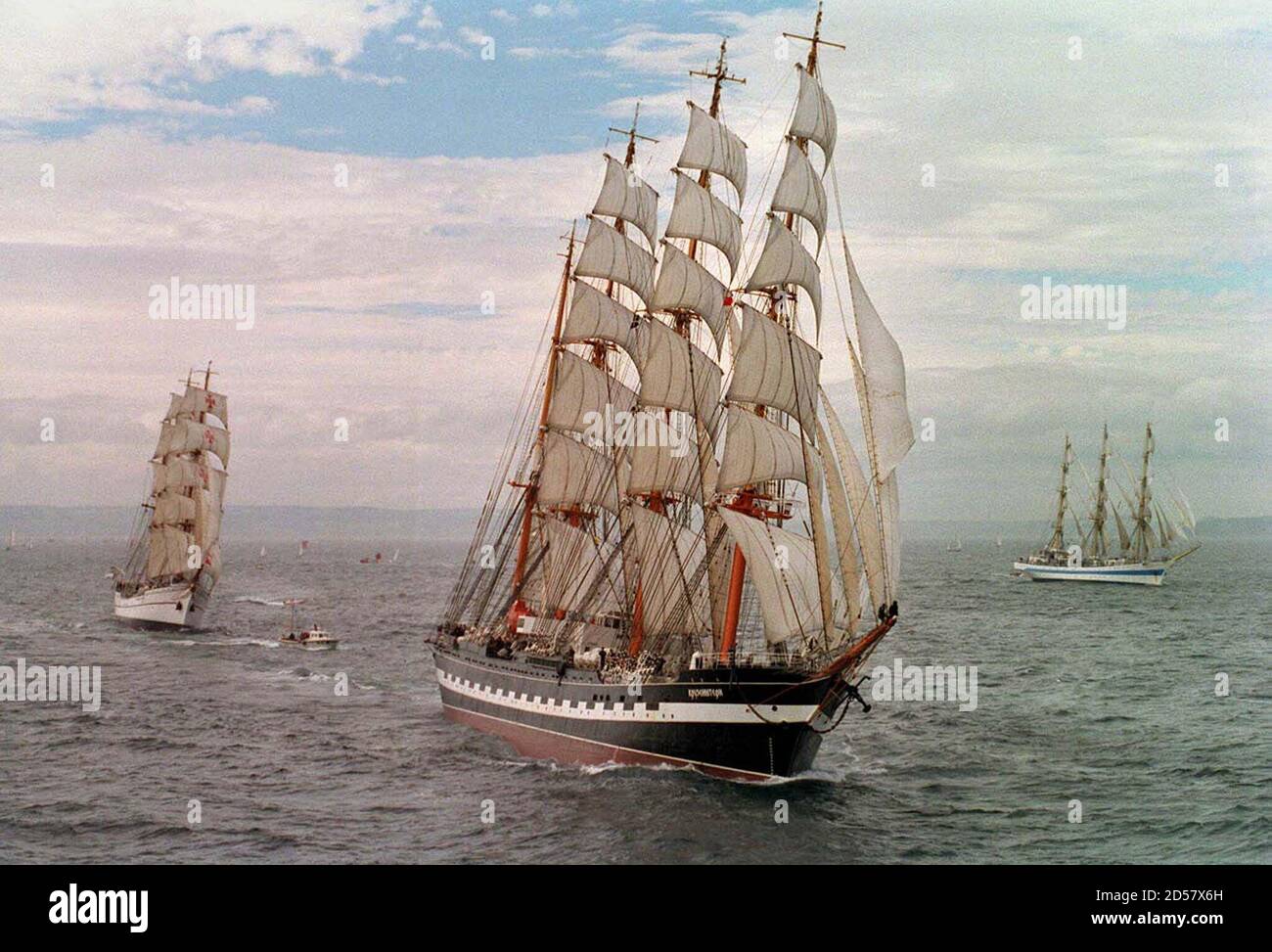 Tall ships race 1998 hi-res stock photography and images - Alamy