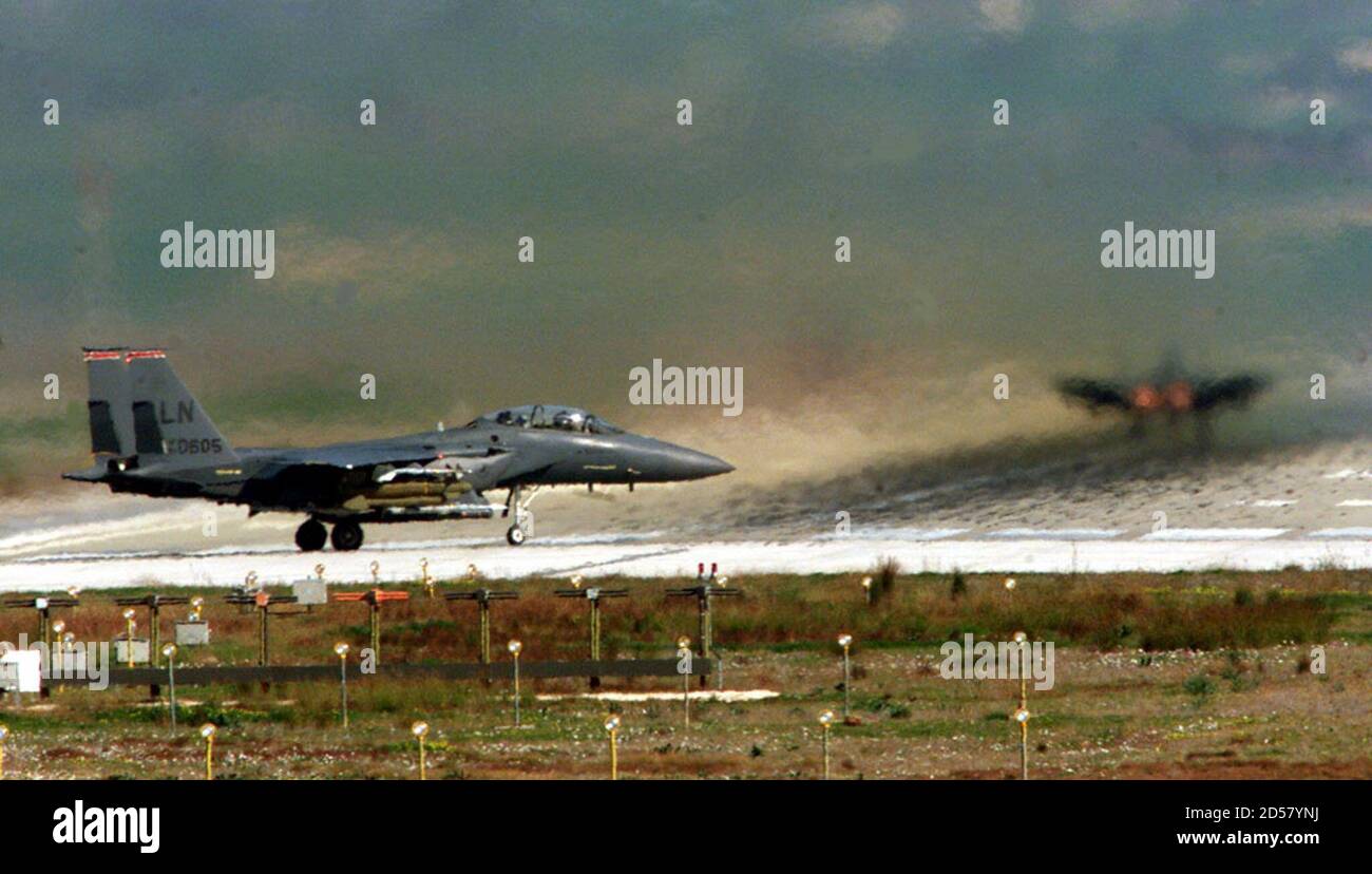Southern iraq 1991 hi-res stock photography and images - Alamy
