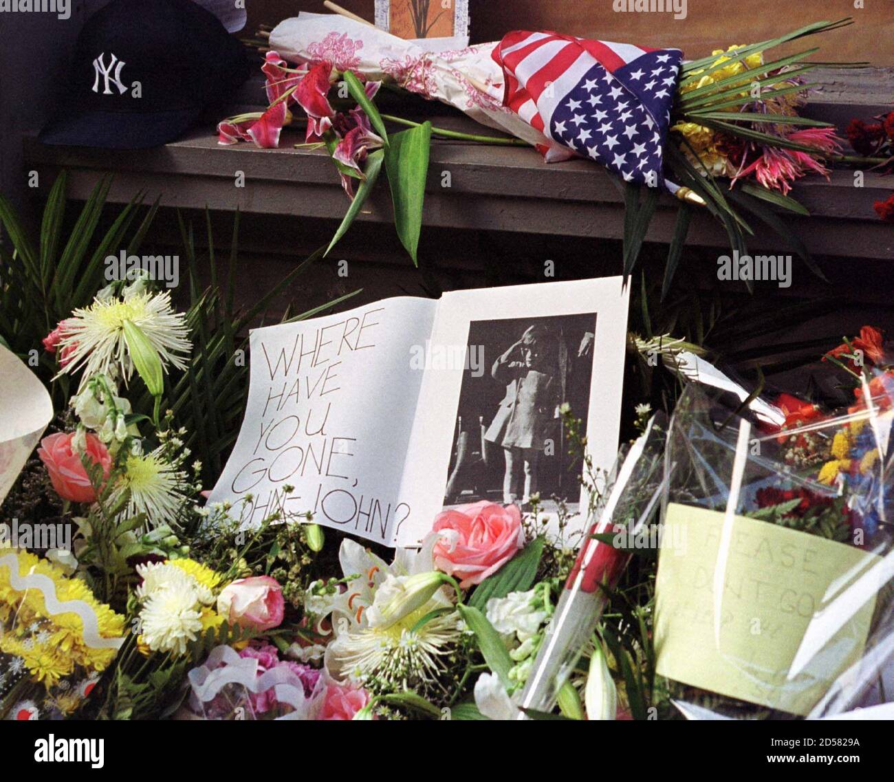 John kennedy jr funeral hi-res stock photography and images - Alamy