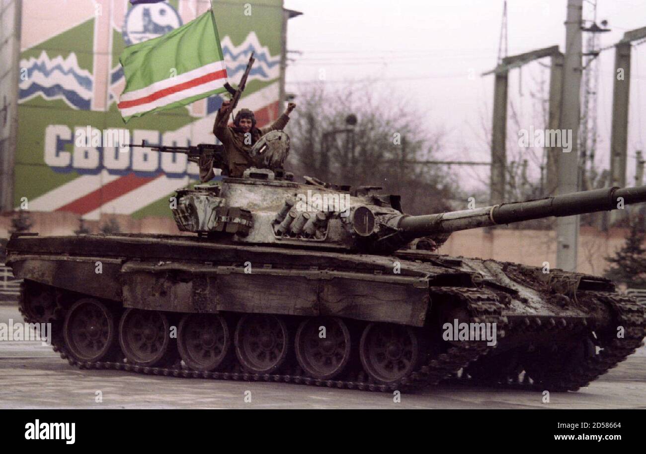 Chechen war tank hi-res stock photography and images - Alamy