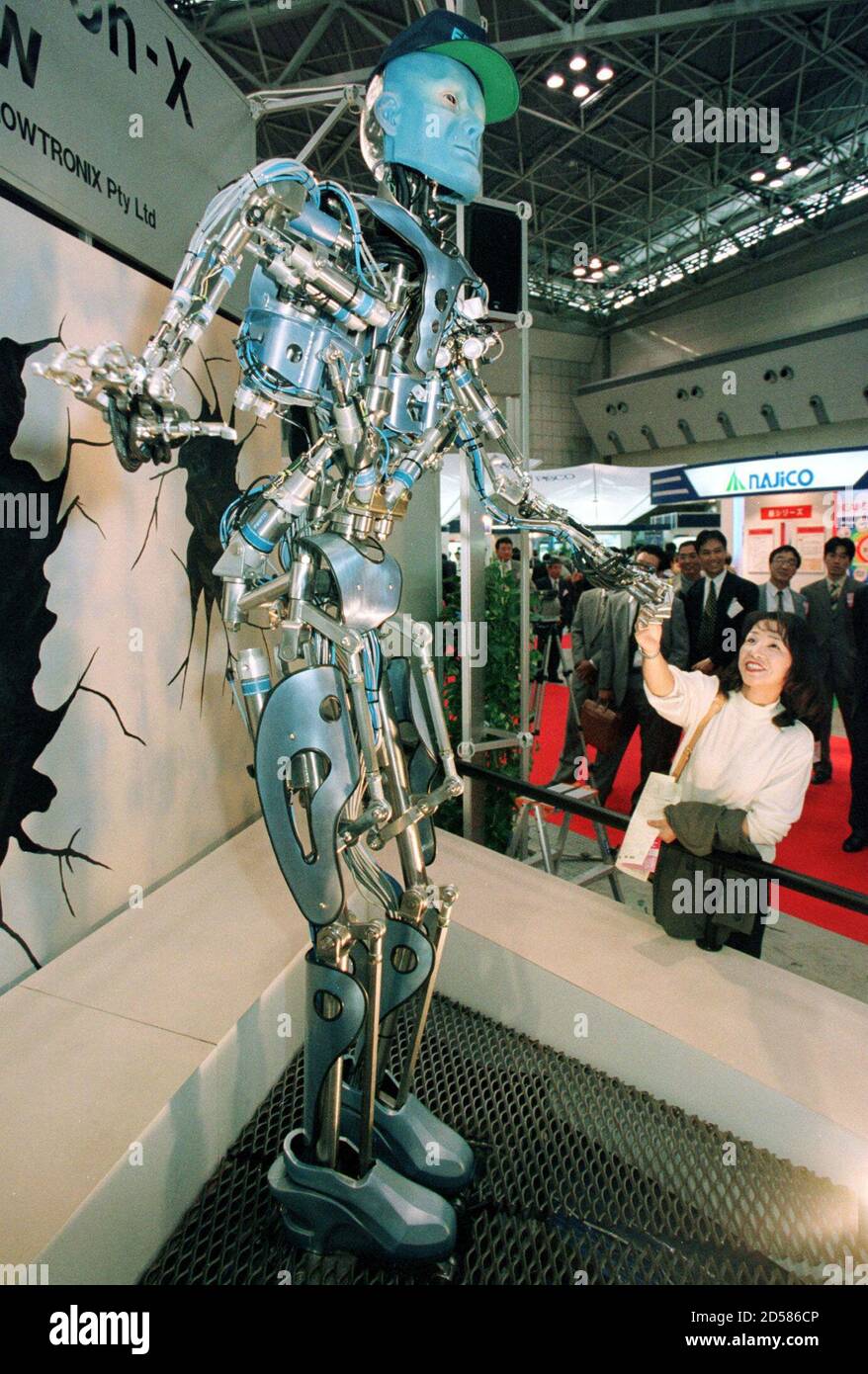 Pneumatic robots hi-res stock photography and images - Alamy