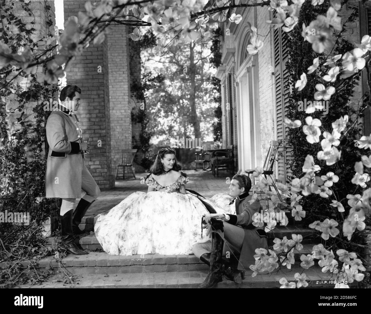 George reeves gone with the wind Black and White Stock Photos & Images ...