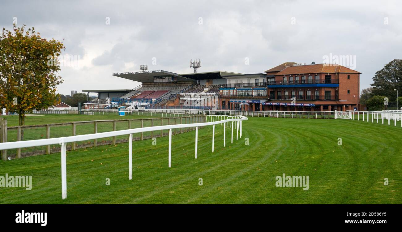 Beverley racecourse yorkshire horse racing hi-res stock photography and ...